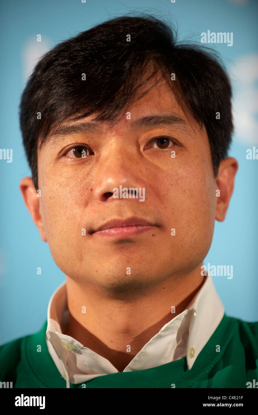 Robin li hi-res stock photography and images - Alamy