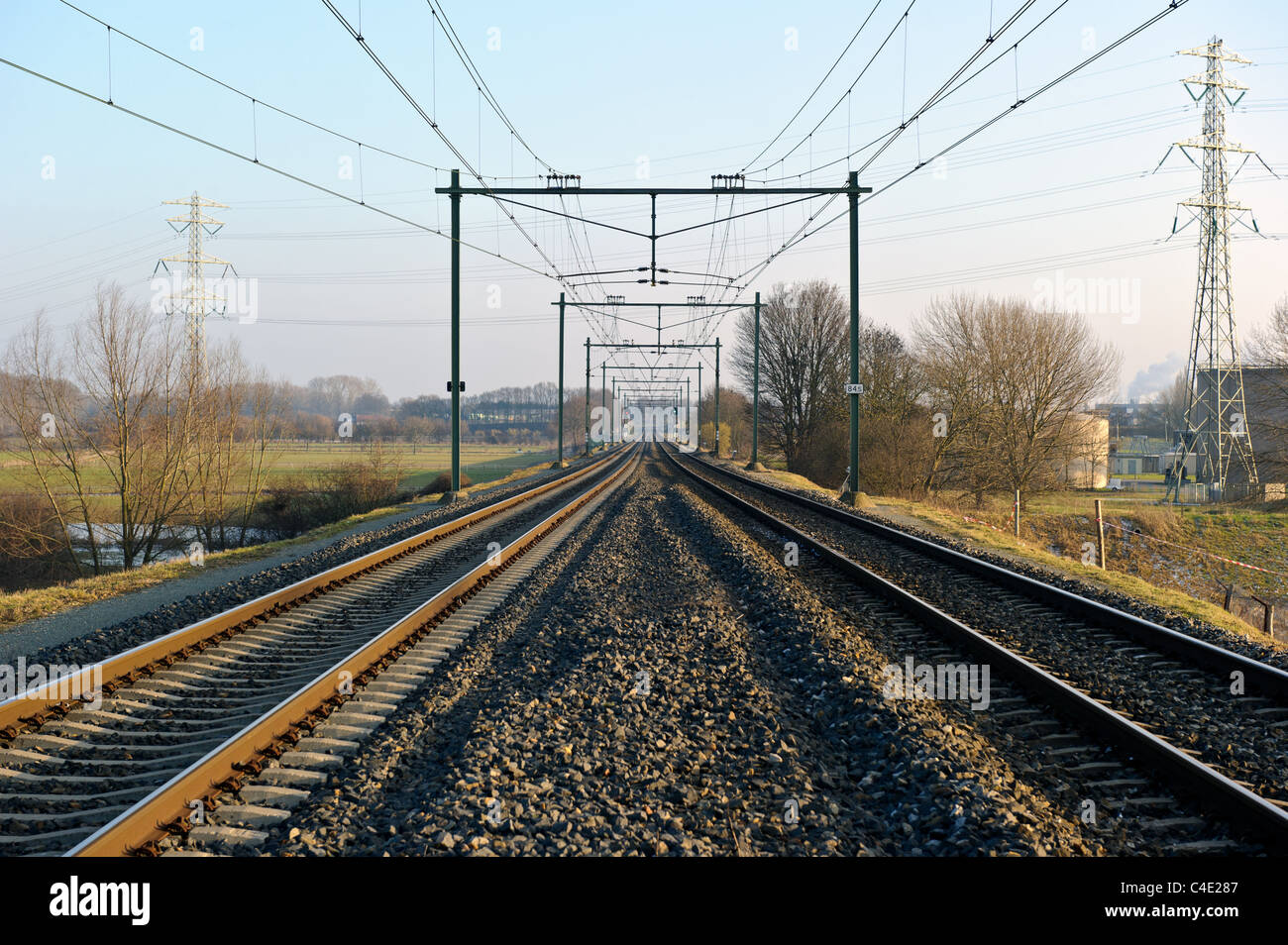 Railway mast hi-res stock photography and images - Alamy
