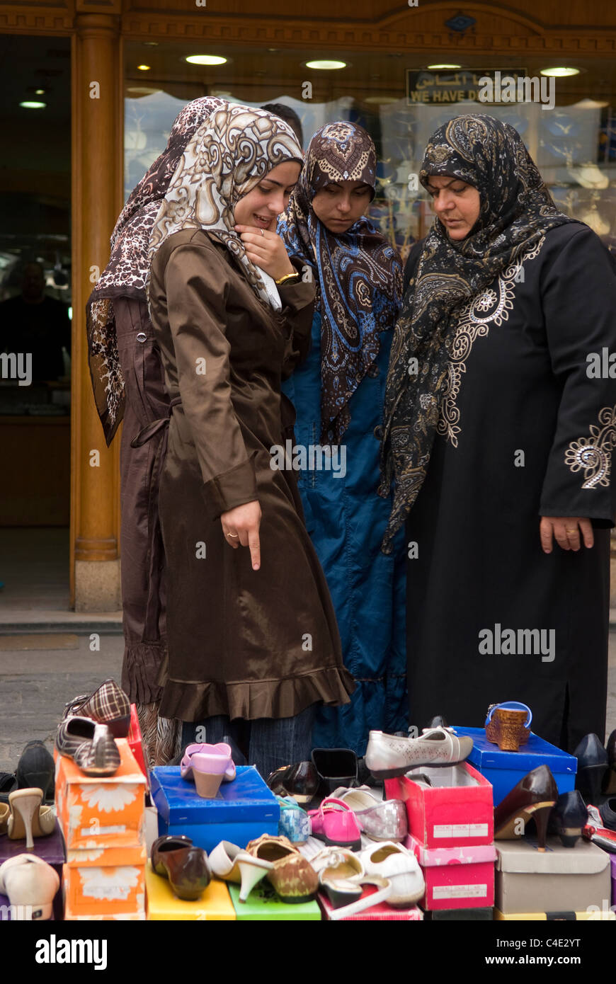 Hijab feet hi-res stock photography and images - Alamy