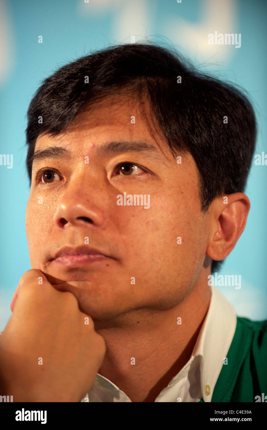 Robin li hi-res stock photography and images - Alamy
