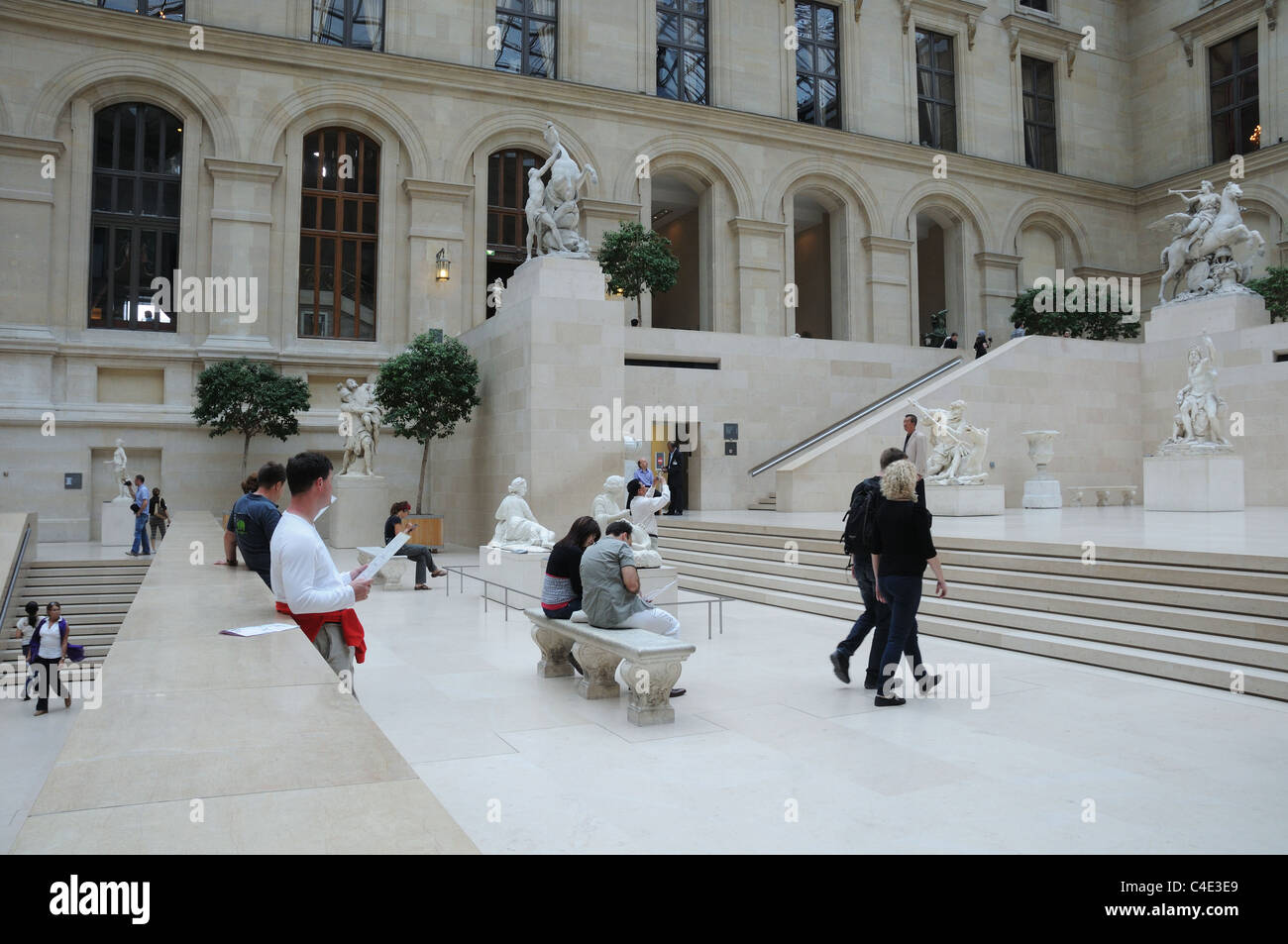 Louvre sculptures museum paris hi-res stock photography and images - Alamy