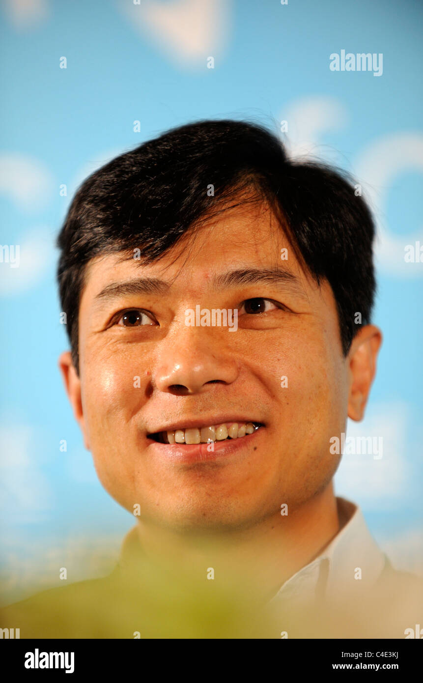 Robin li hi-res stock photography and images - Alamy