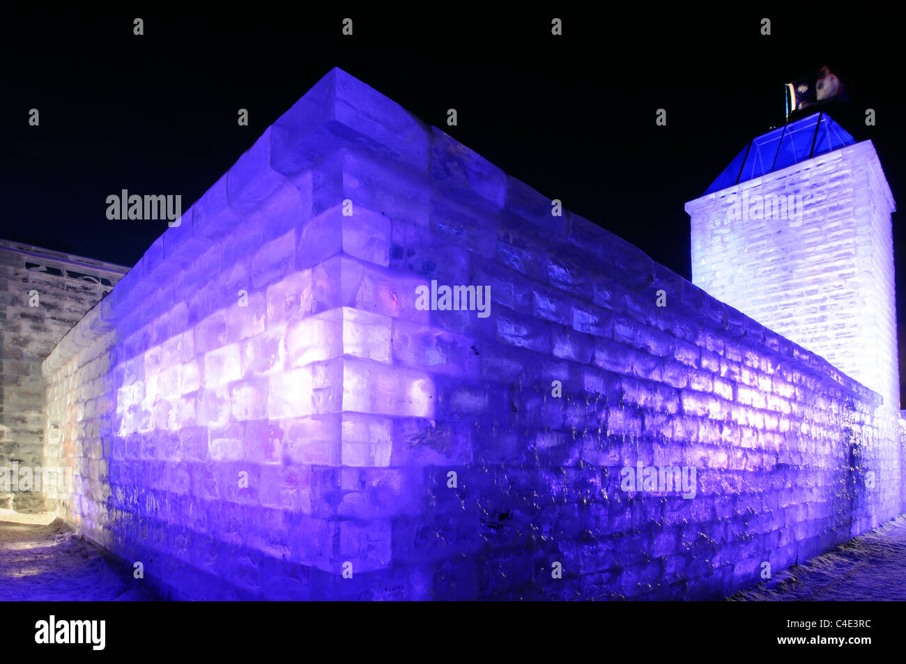Ice palace canada hi-res stock photography and images - Alamy