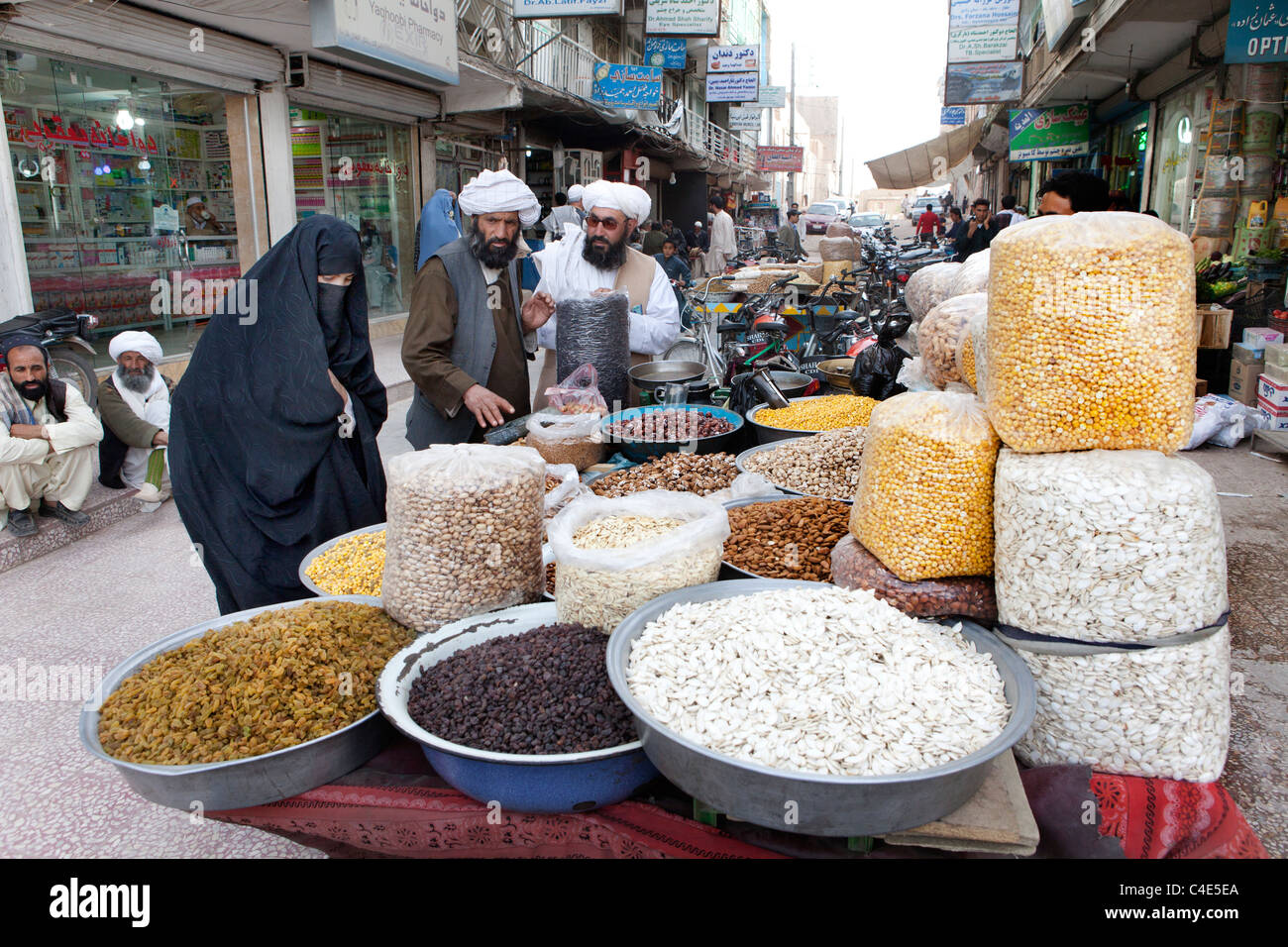 Afghanistan Food Market High Resolution Stock Photography and Images ...