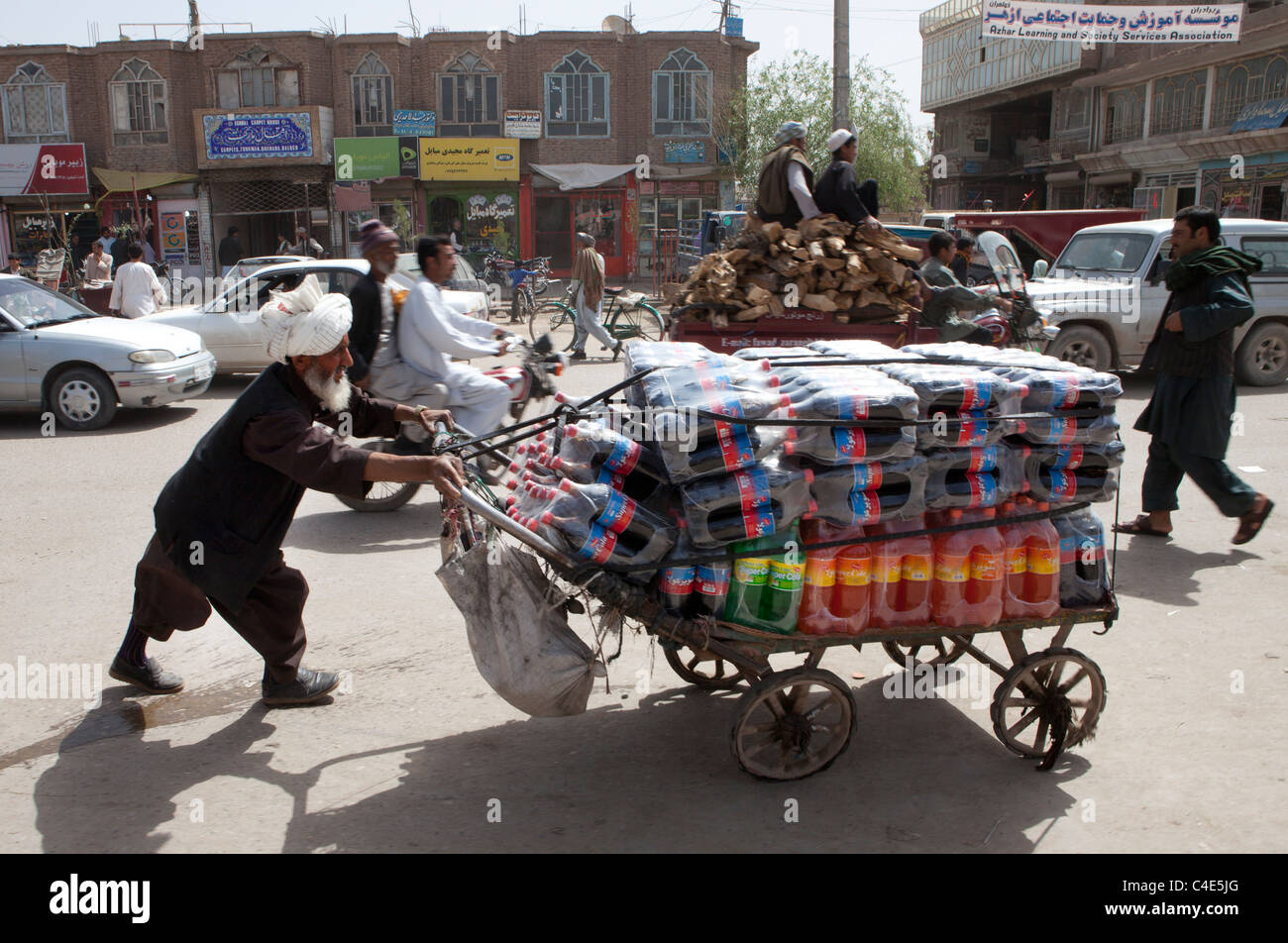 Porter service hi-res stock photography and images - Alamy