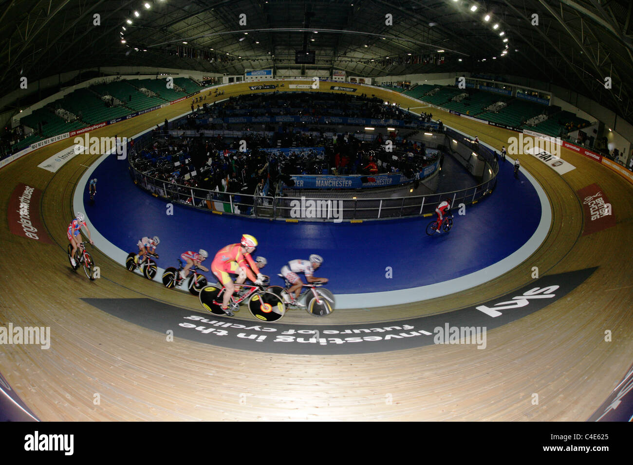 UCI Track Cycling World Cup Competition Manchester Velodrome Feb 2011 ...