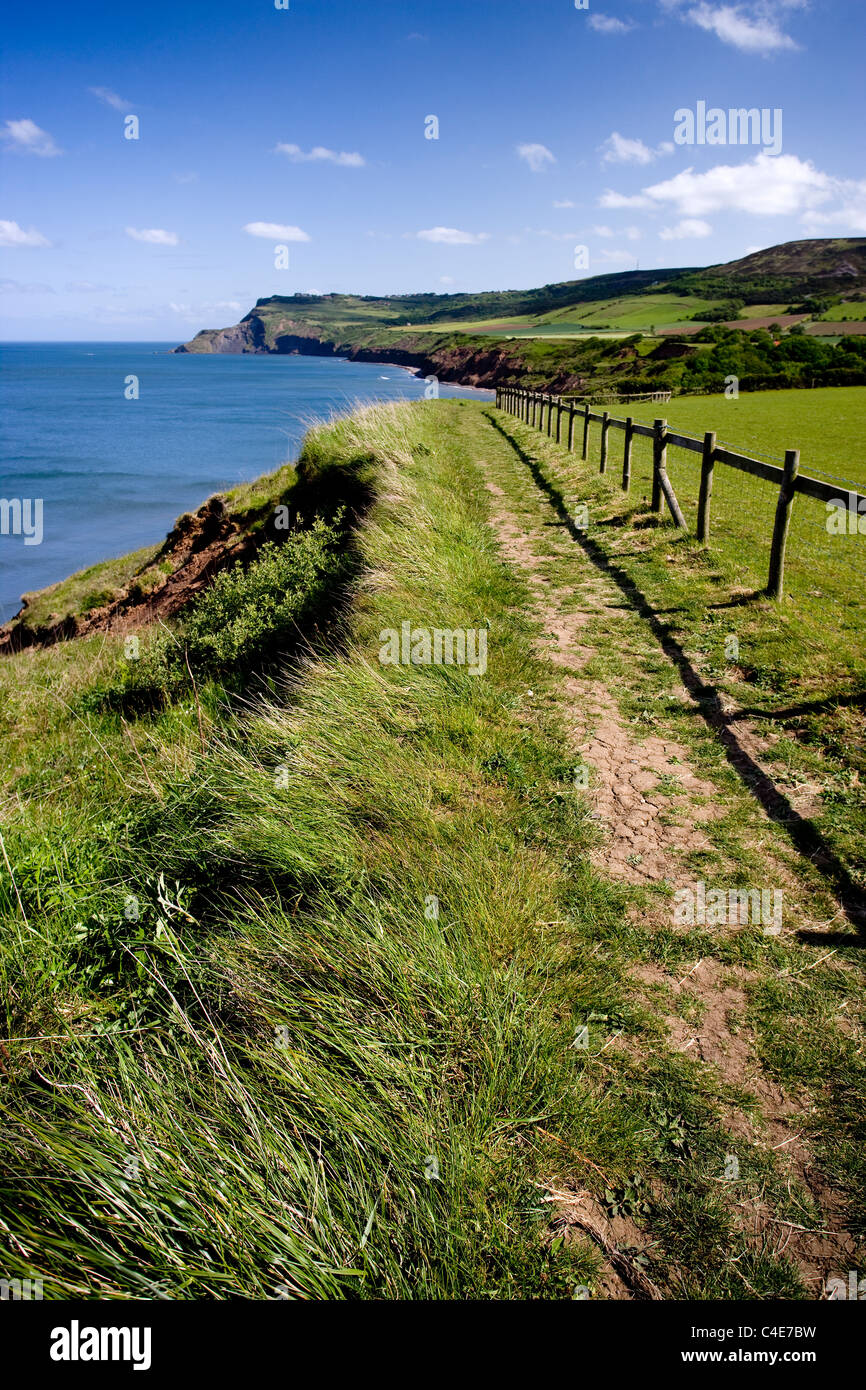 Cleveland Way walking trails, Robin Hoods Bay, East Coast Yorkshire ...