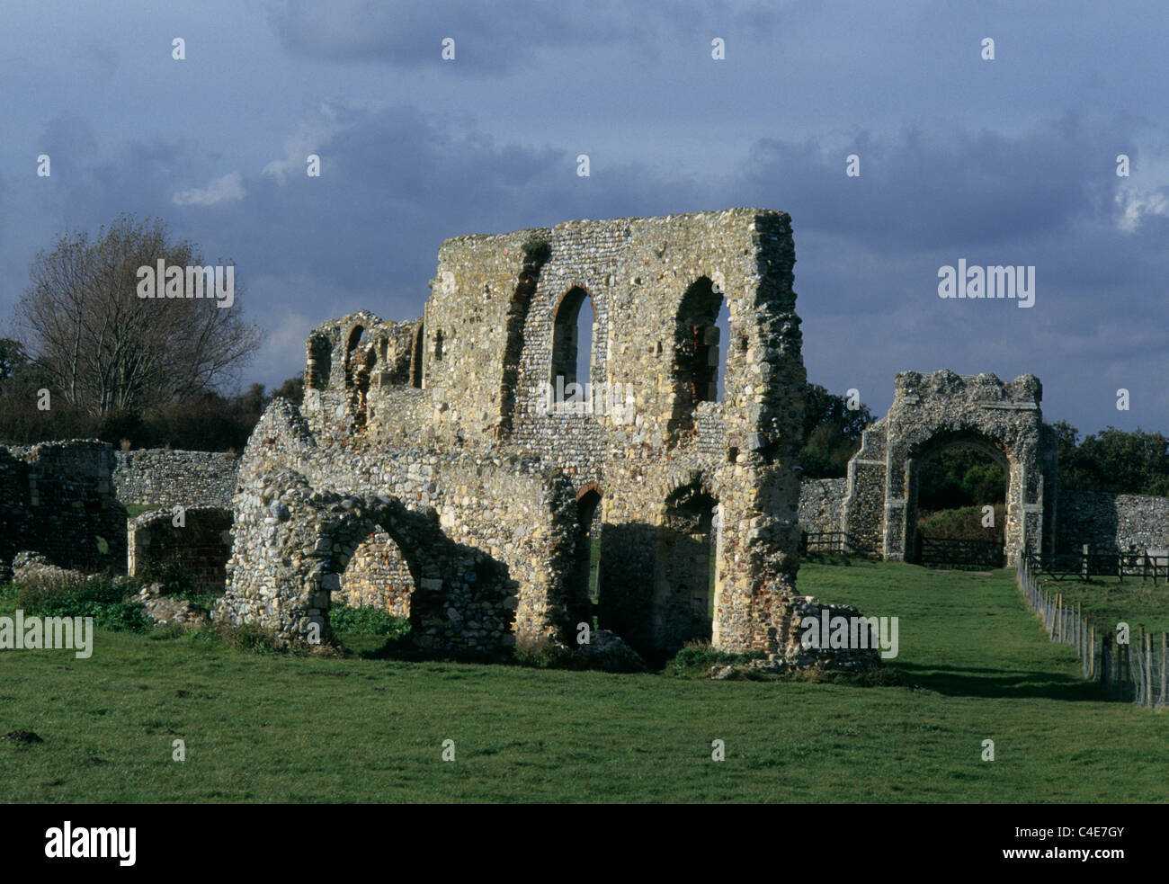 Dunwich ruins hi-res stock photography and images - Alamy