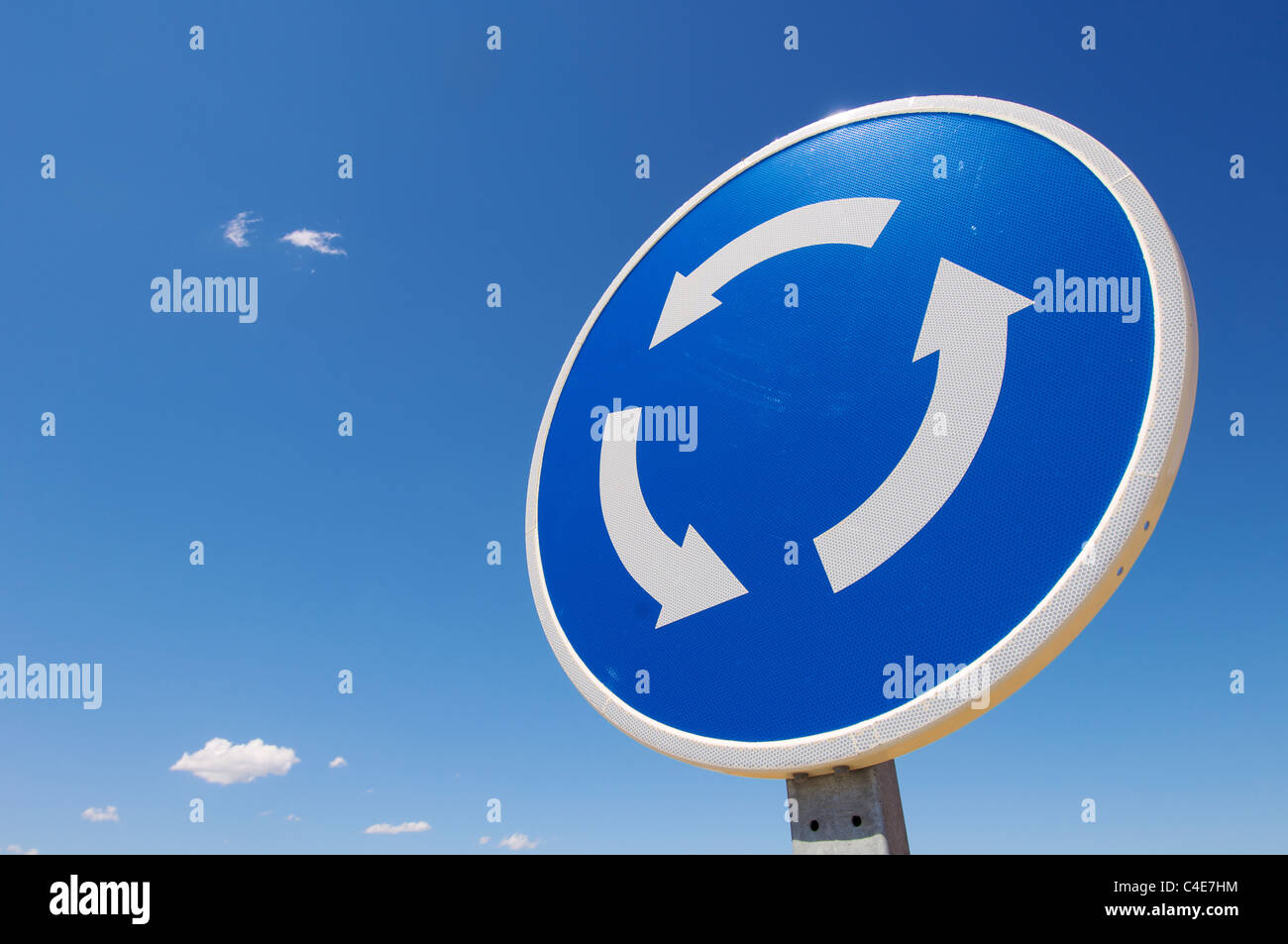 Give way and roundabout sign hi-res stock photography and images - Alamy