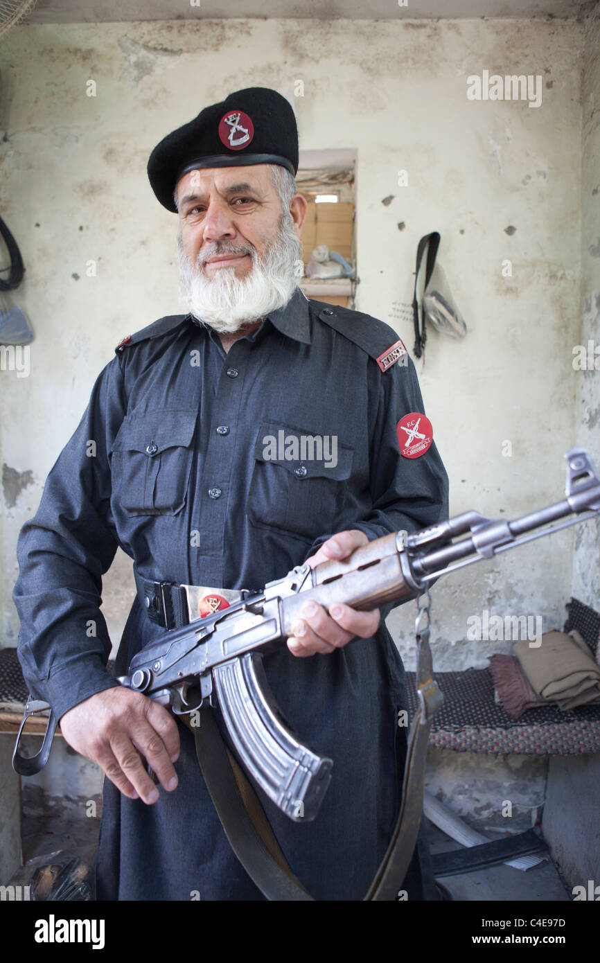 guard in Pakistan Stock Photo - Alamy