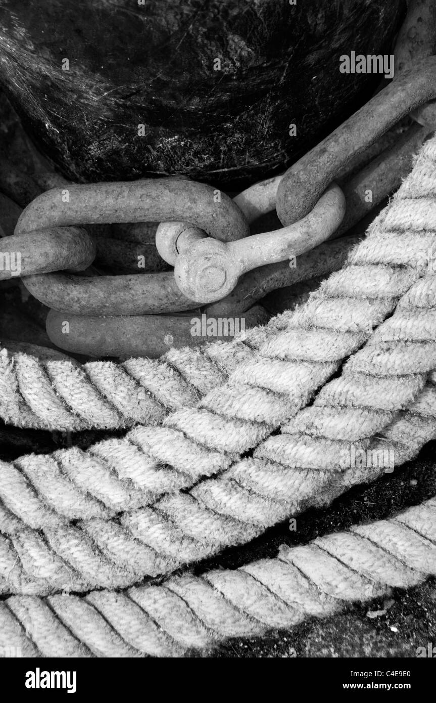 Chain and Rope detail in black and White Stock Photo - Alamy