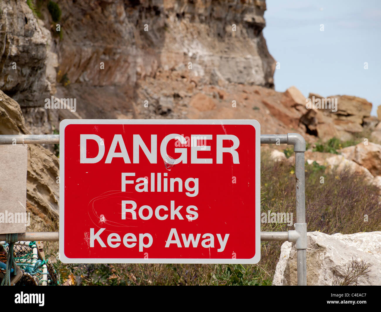 Falling rocks danger sign hi-res stock photography and images - Alamy