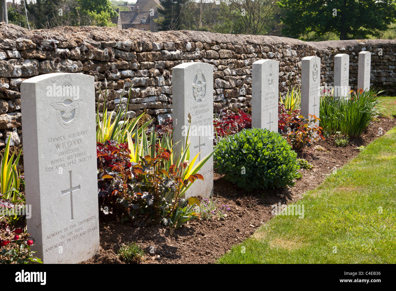 Raf officers hi-res stock photography and images - Alamy