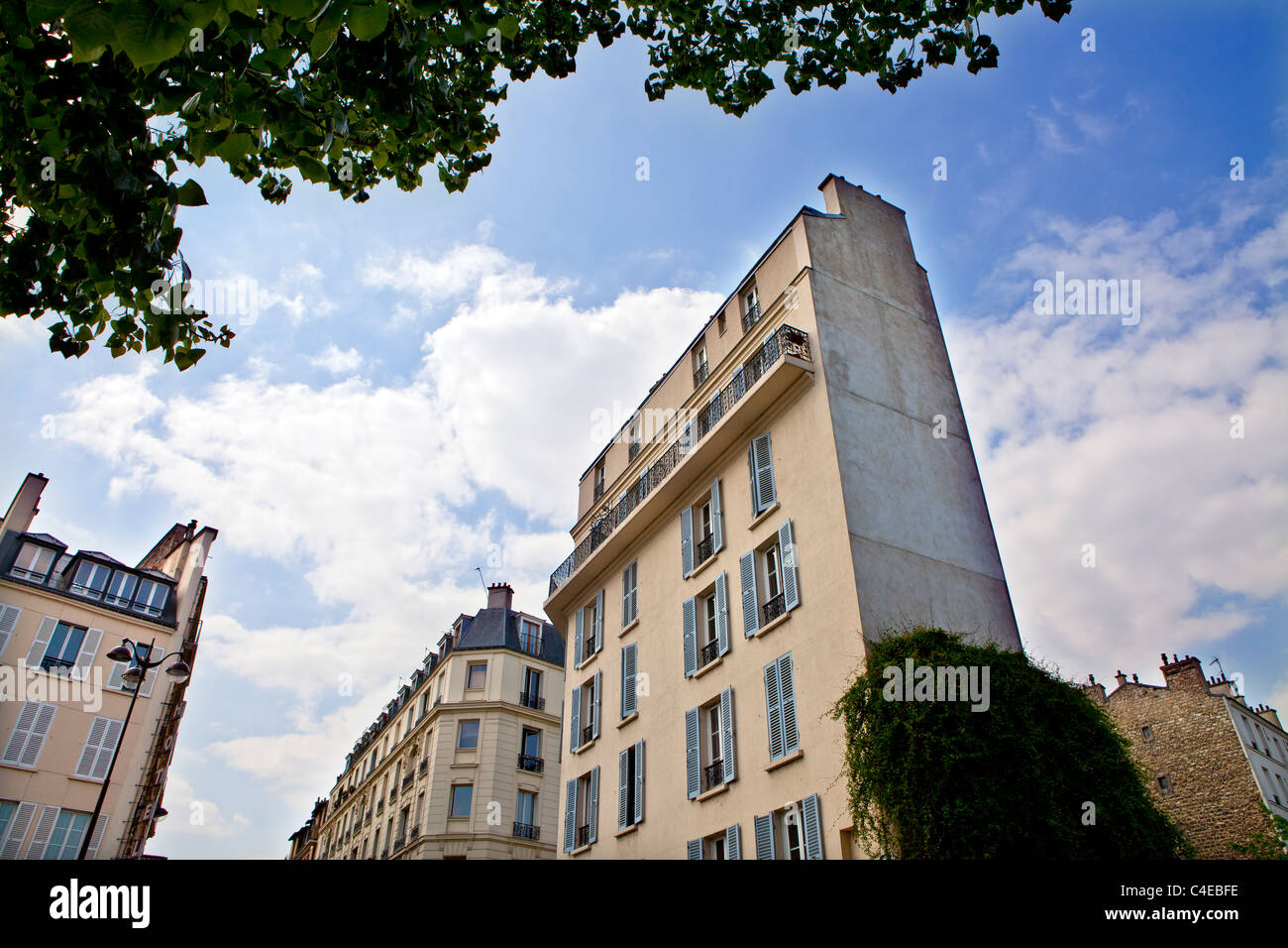 Paris apartment buildings Stock Photo - Alamy