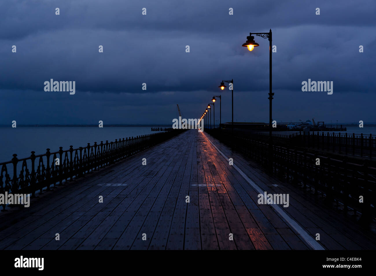 Ryde pier hi-res stock photography and images - Alamy