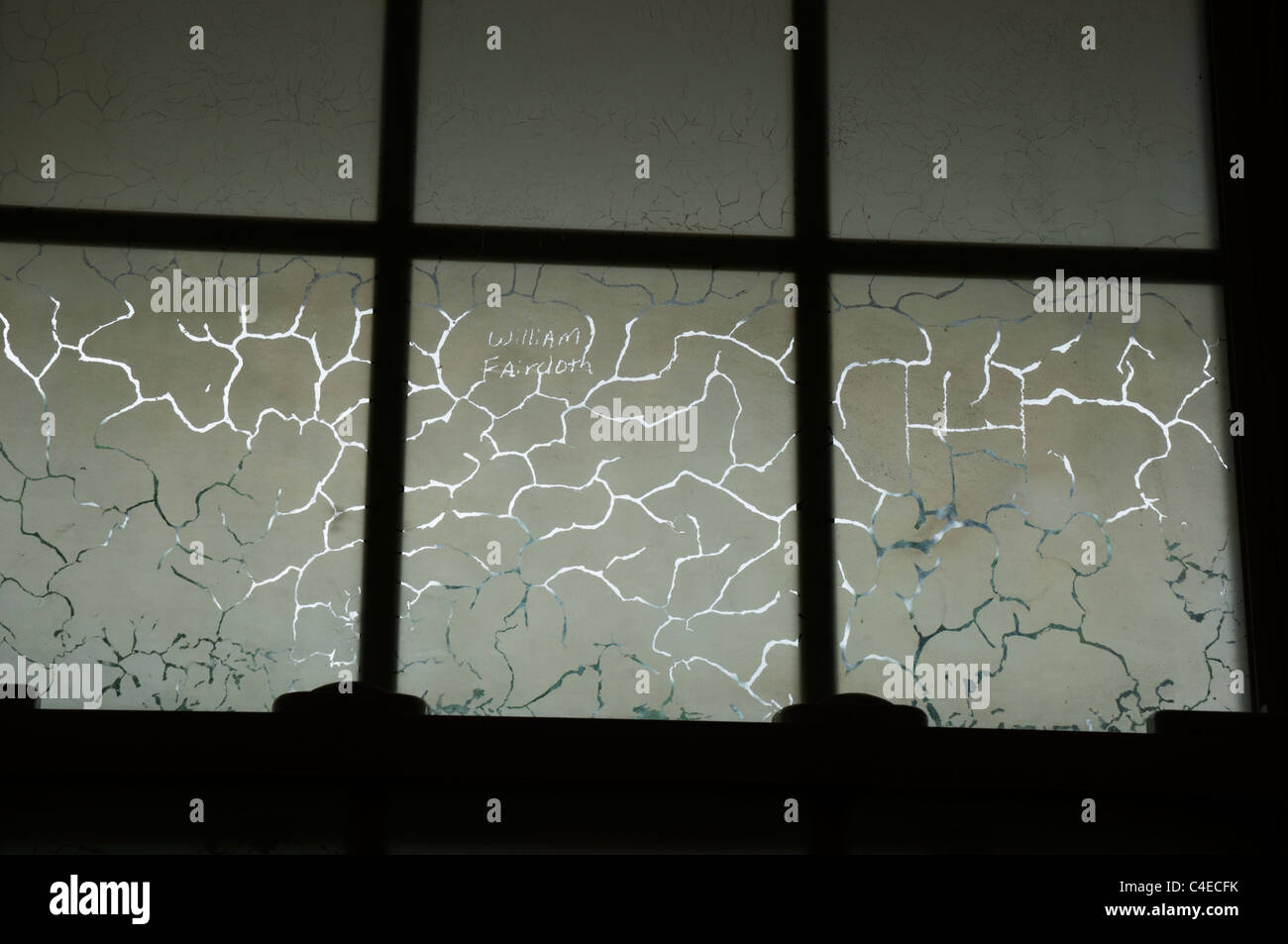 Frosted glass windows hi-res stock photography and images - Alamy