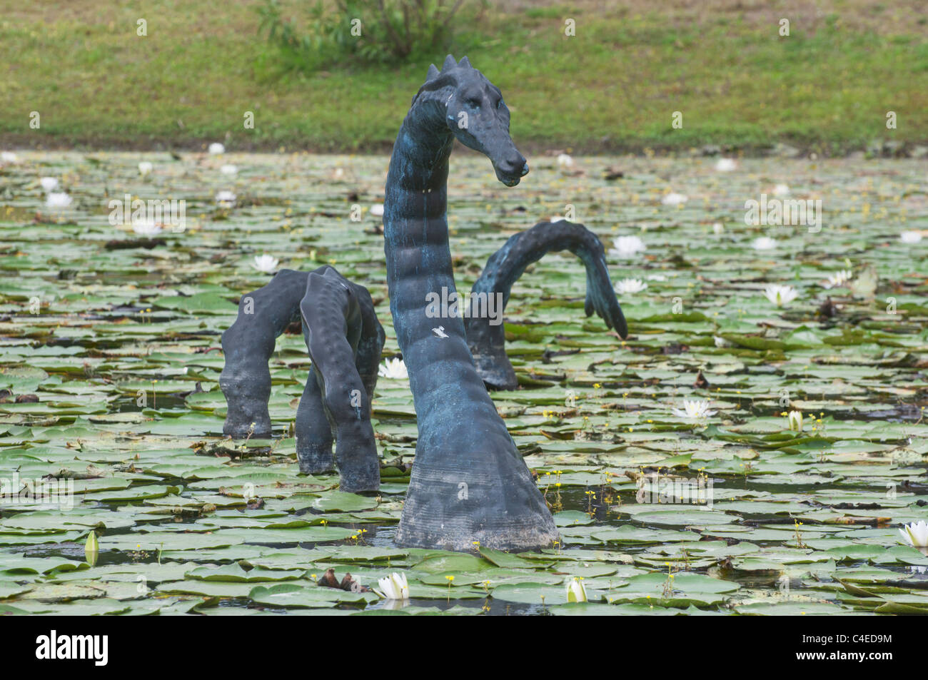 Sea serpent sculpture hi-res stock photography and images - Alamy
