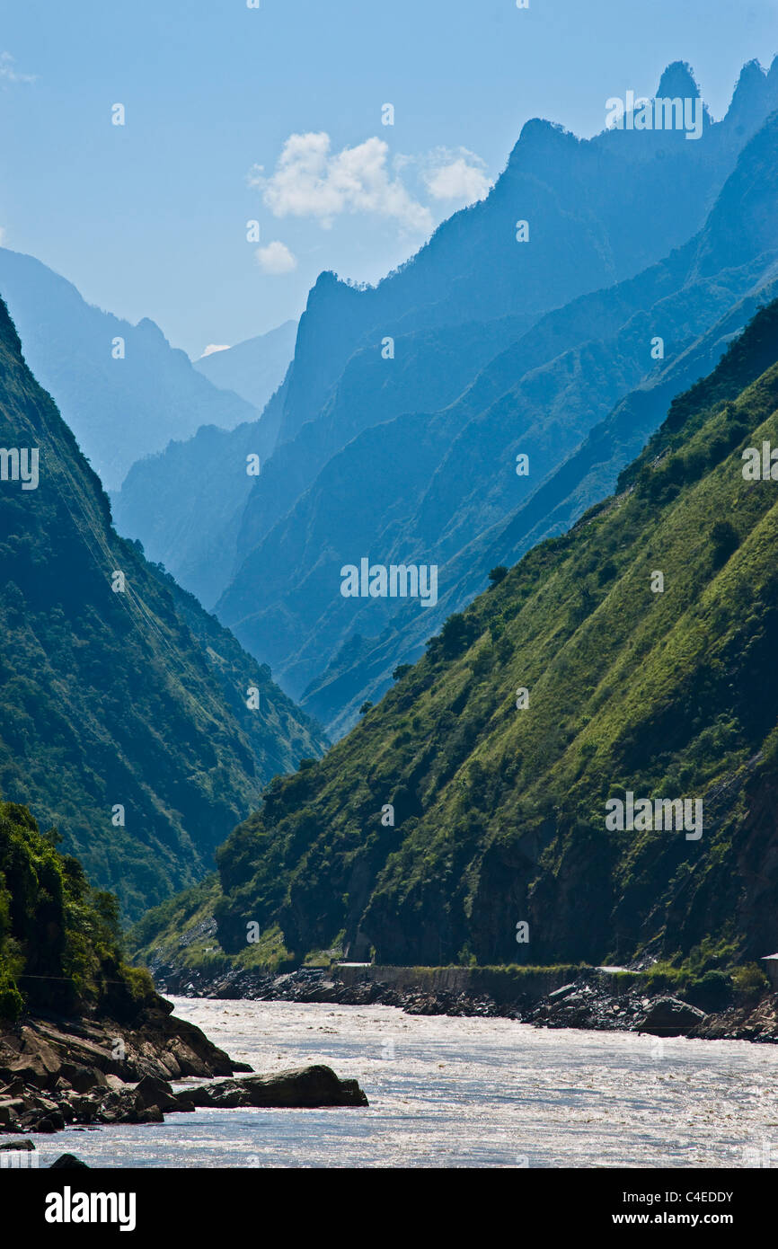 Yalong river china hi-res stock photography and images - Alamy