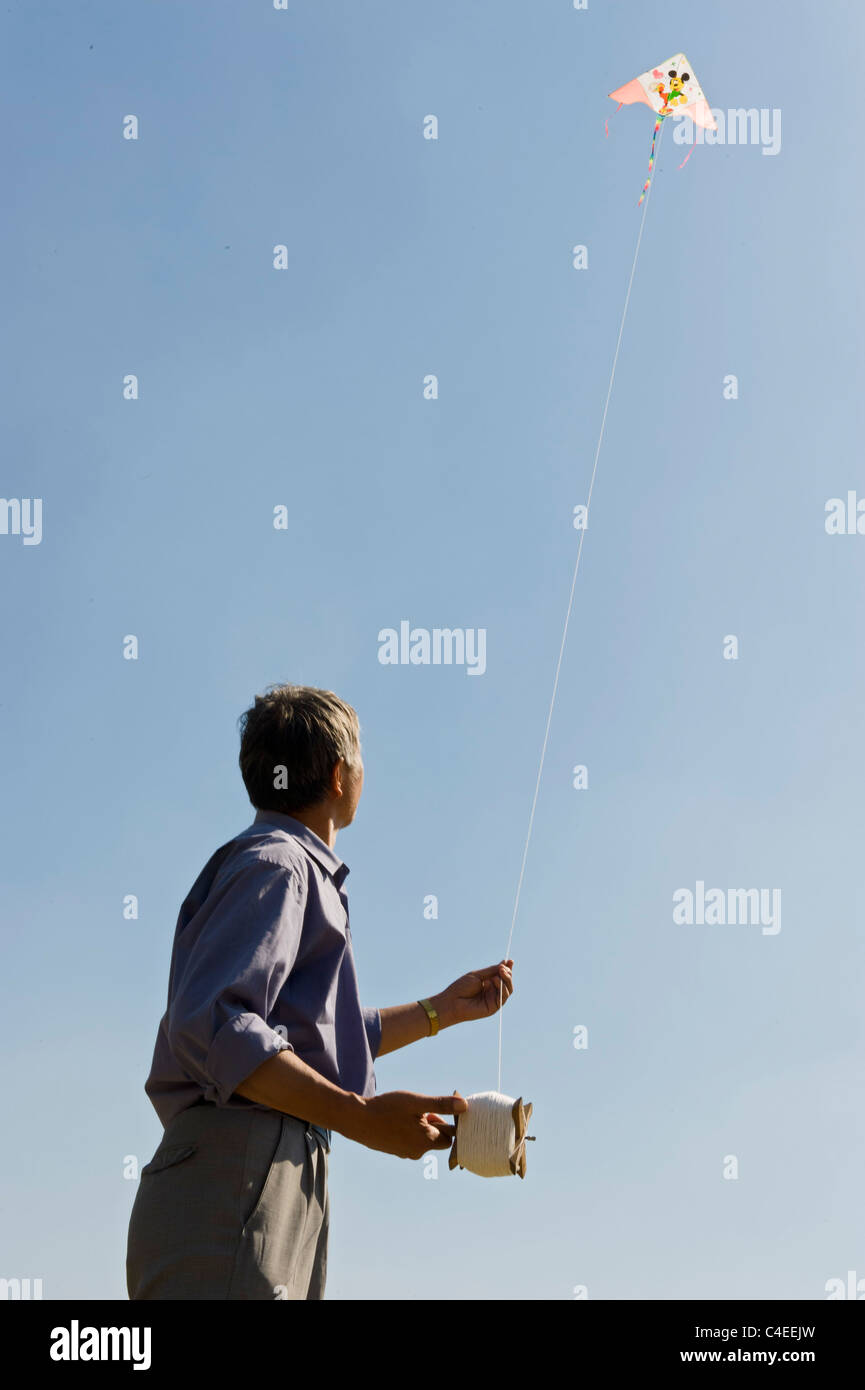 Kite flying china hi-res stock photography and images - Alamy