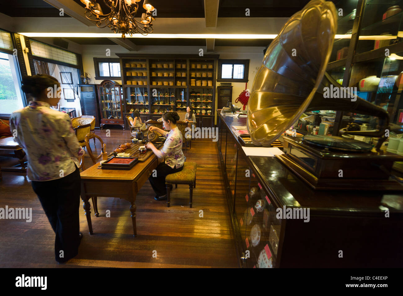 Daketang (Dak Town), a Shanghai tea house in Xuhui (French Concession ...
