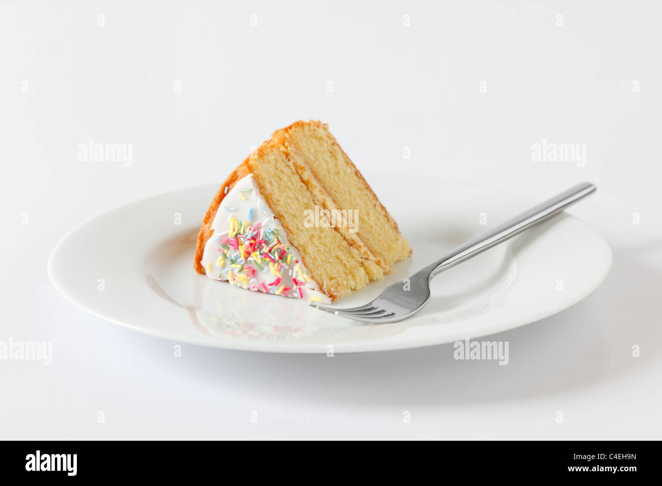 Sponge slice cake hi-res stock photography and images - Alamy