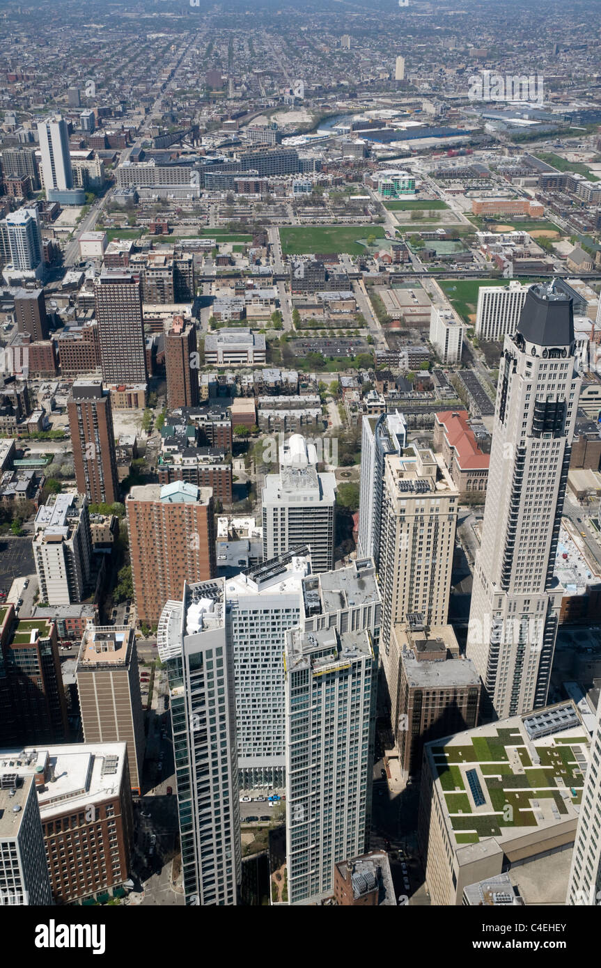 Chicago rooftop hi-res stock photography and images - Alamy