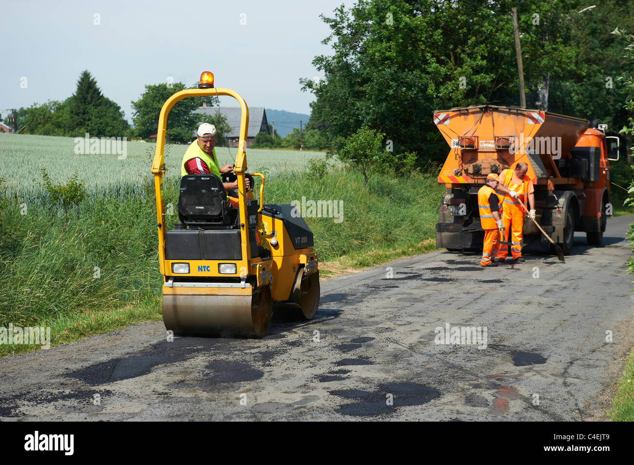 Replacing steam hi-res stock photography and images - Alamy