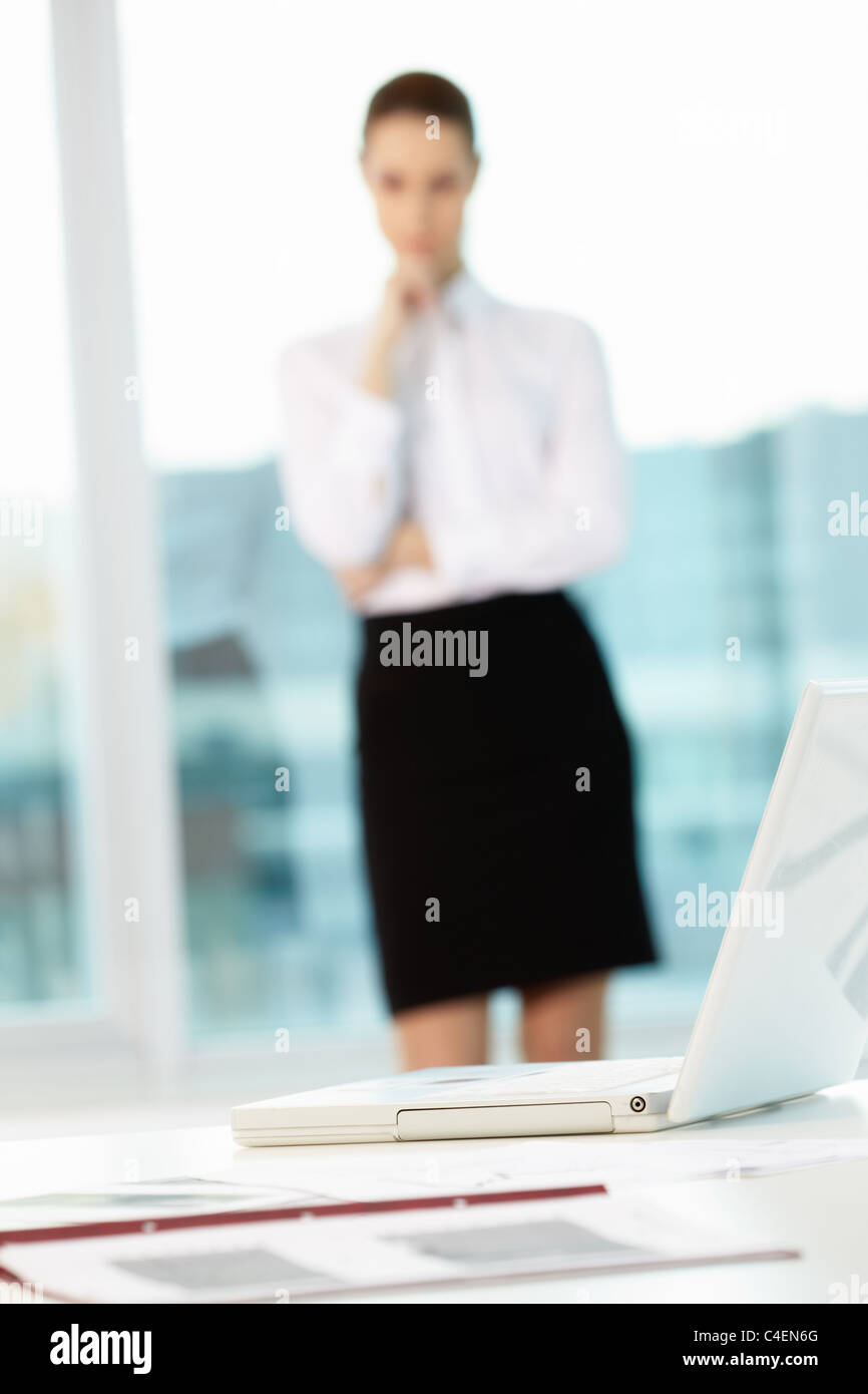 Laptop worker outline hi-res stock photography and images - Alamy