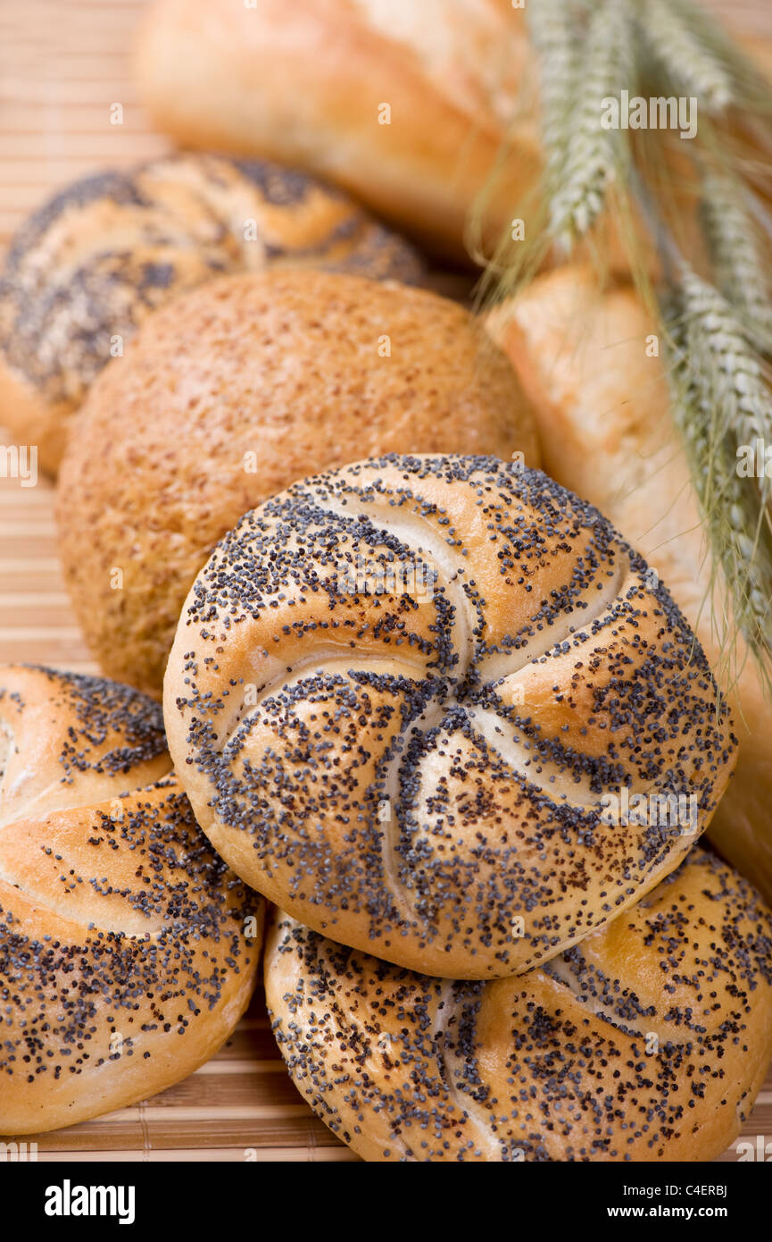 Kaiser roll hi-res stock photography and images - Alamy