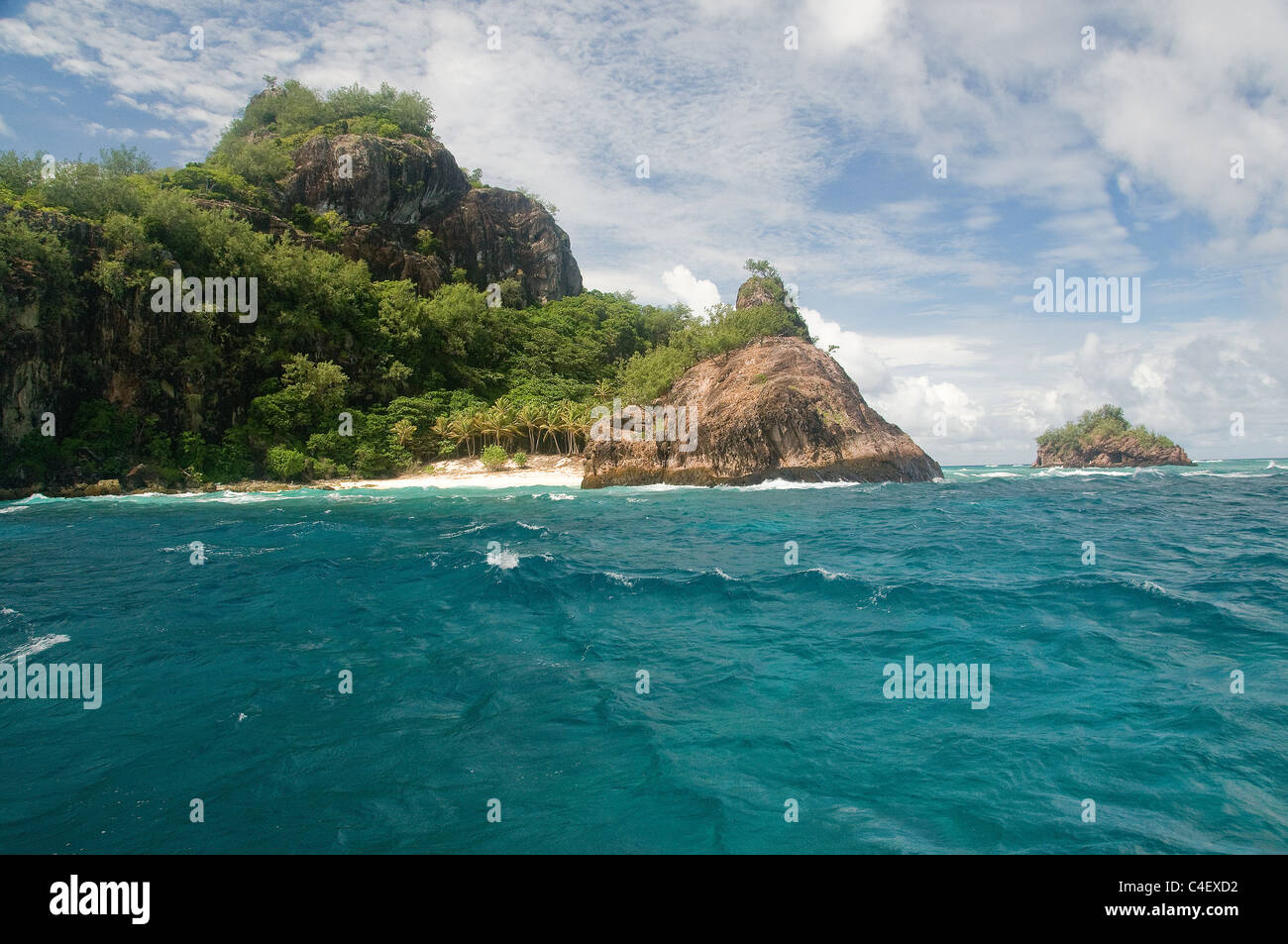Some of the most beautiful beach shorelines in the South Pacific's Fiji ...