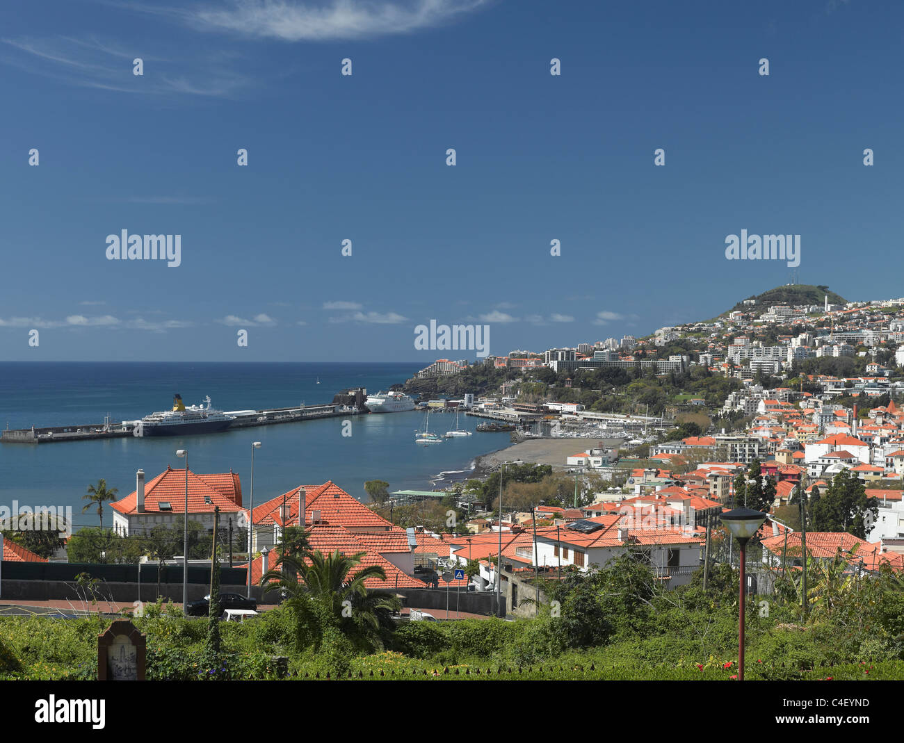 Madeira funchal cruise ship port hi-res stock photography and images ...