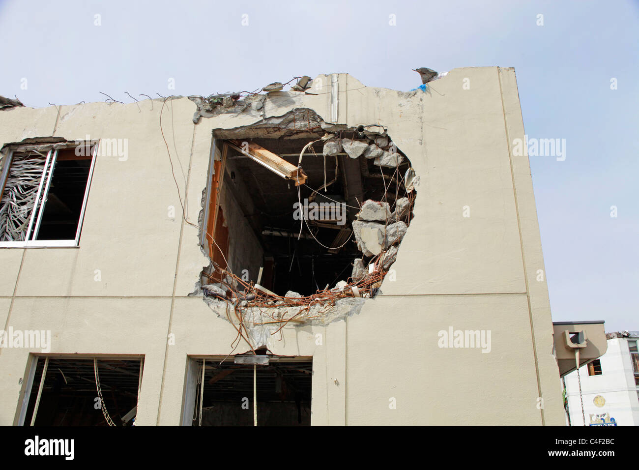 A building destructed by Tsunami 11th March 2011 Stock Photo - Alamy