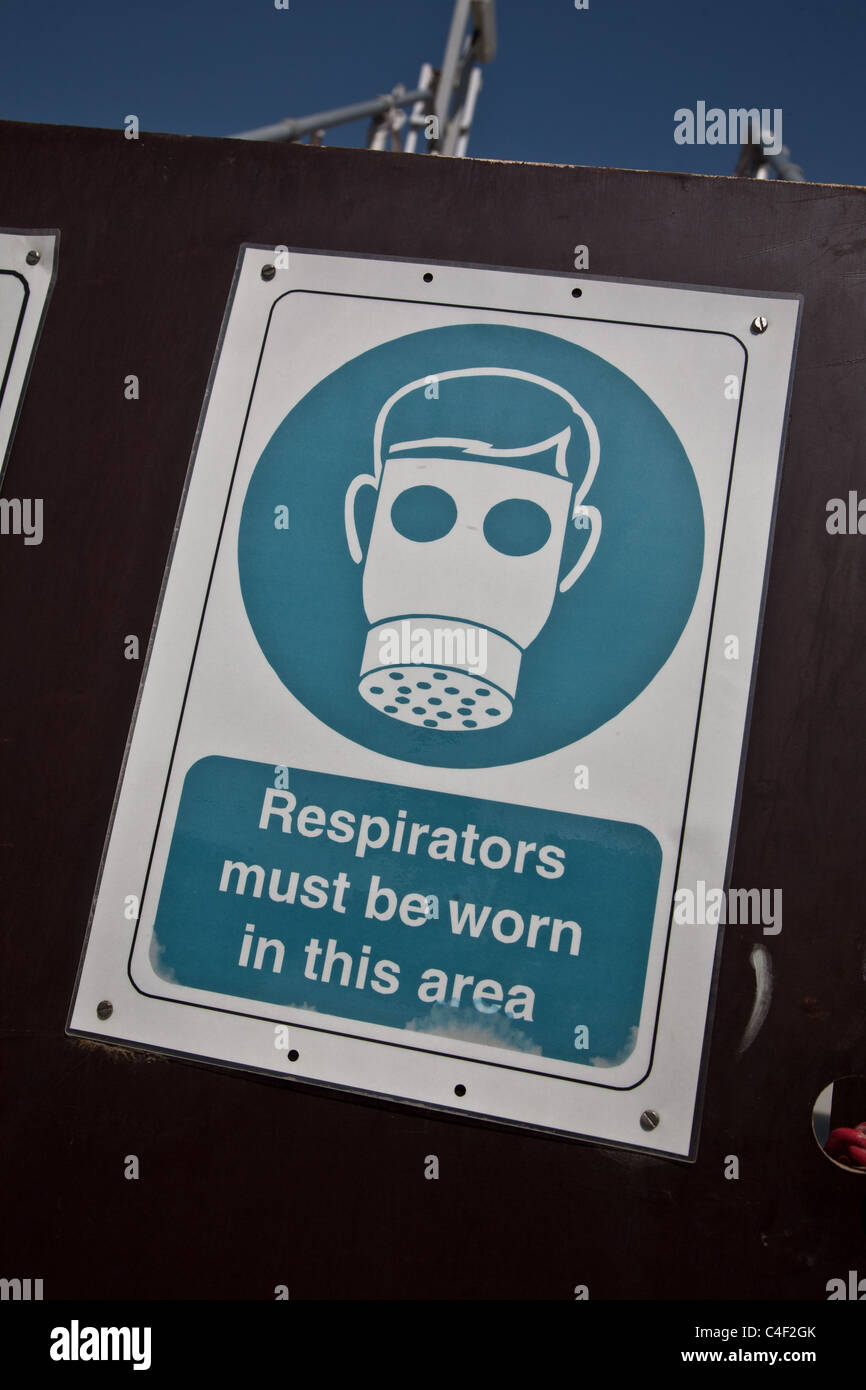 Waste disposal sign hi-res stock photography and images - Alamy