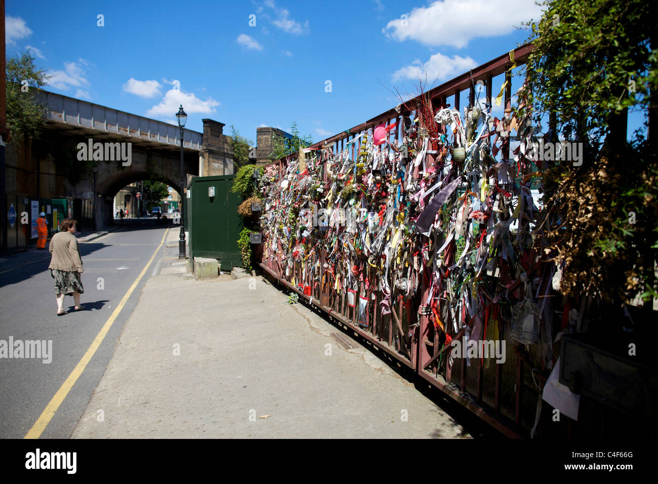 Crossbones graveyard southwark hi-res stock photography and images - Alamy