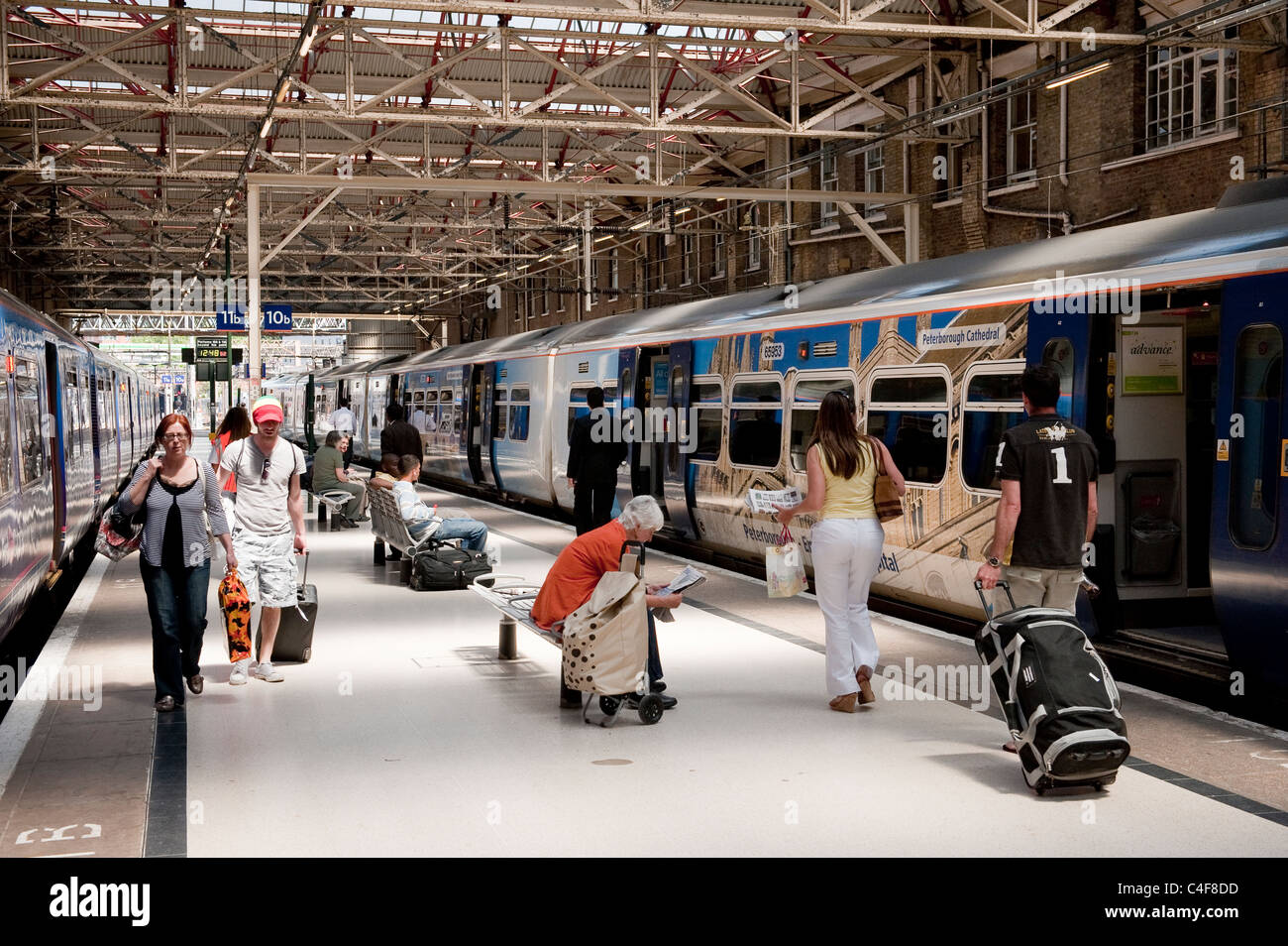 Passengers train station hi-res stock photography and images - Alamy
