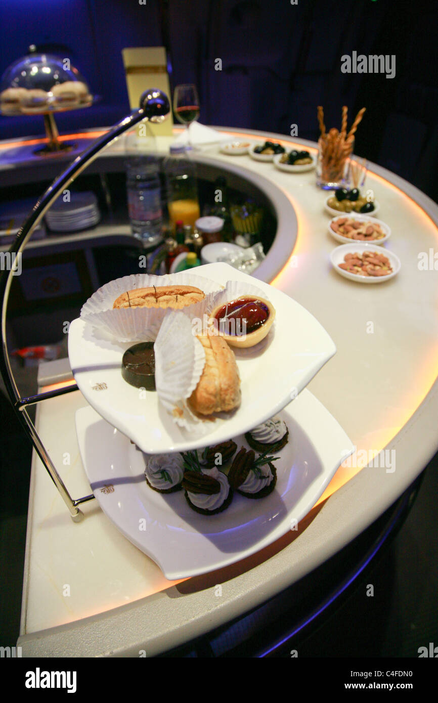 Emirates airline bar hi-res stock photography and images - Alamy