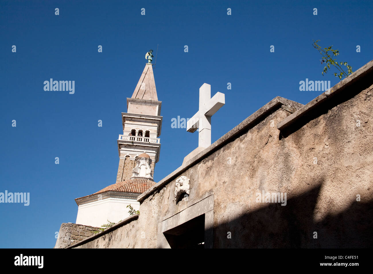 St piran cross hi-res stock photography and images - Alamy
