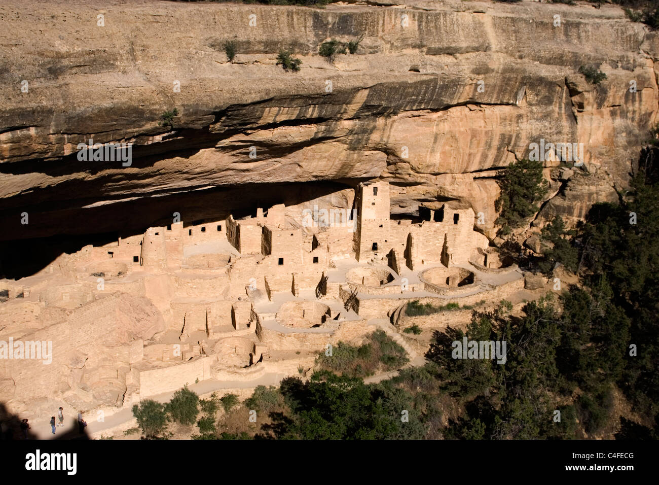 Cliff Palace cliff dwellings duilt by Ancestral Puebloans (Anasazi ...