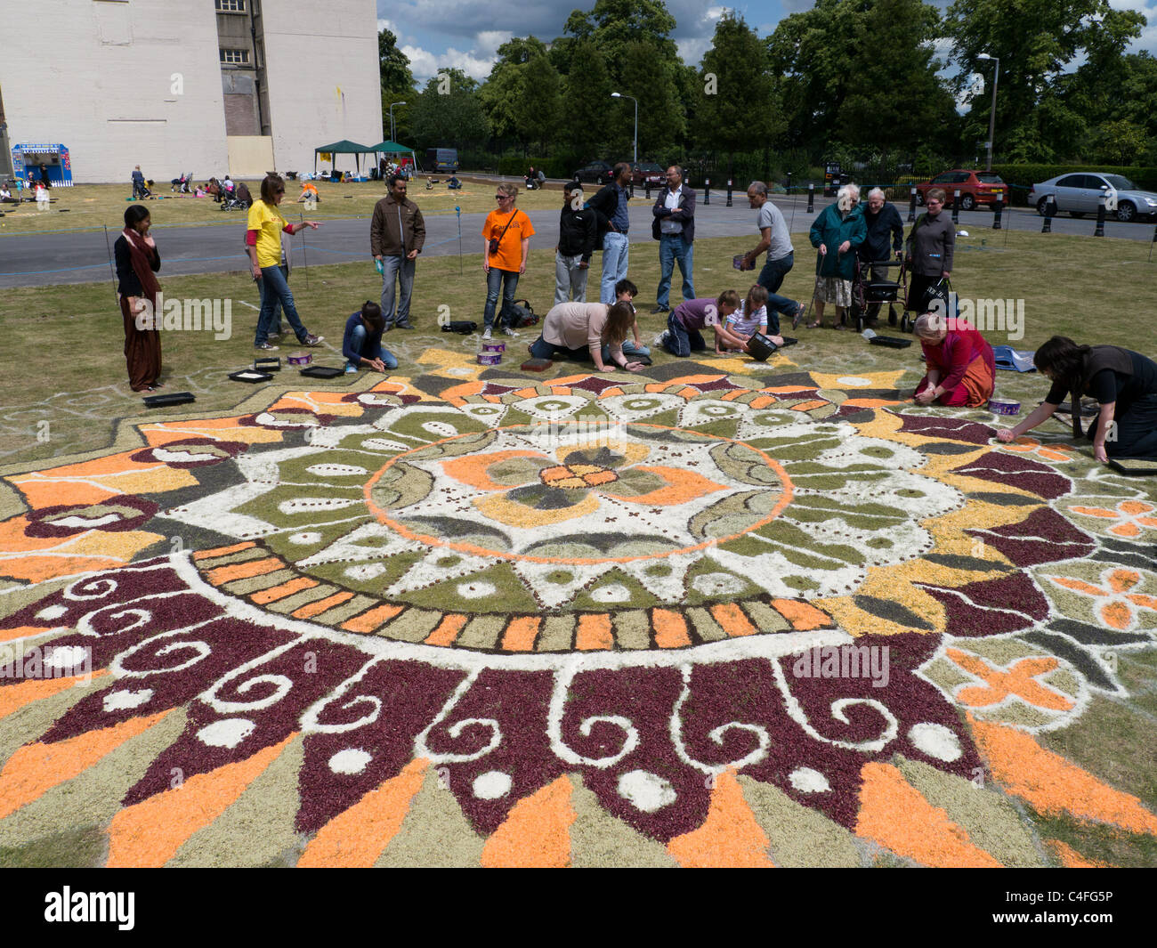 Square rangoli hi-res stock photography and images - Alamy