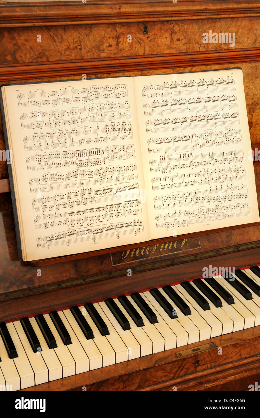Walnut Piano High Resolution Stock Photography and Images - Alamy