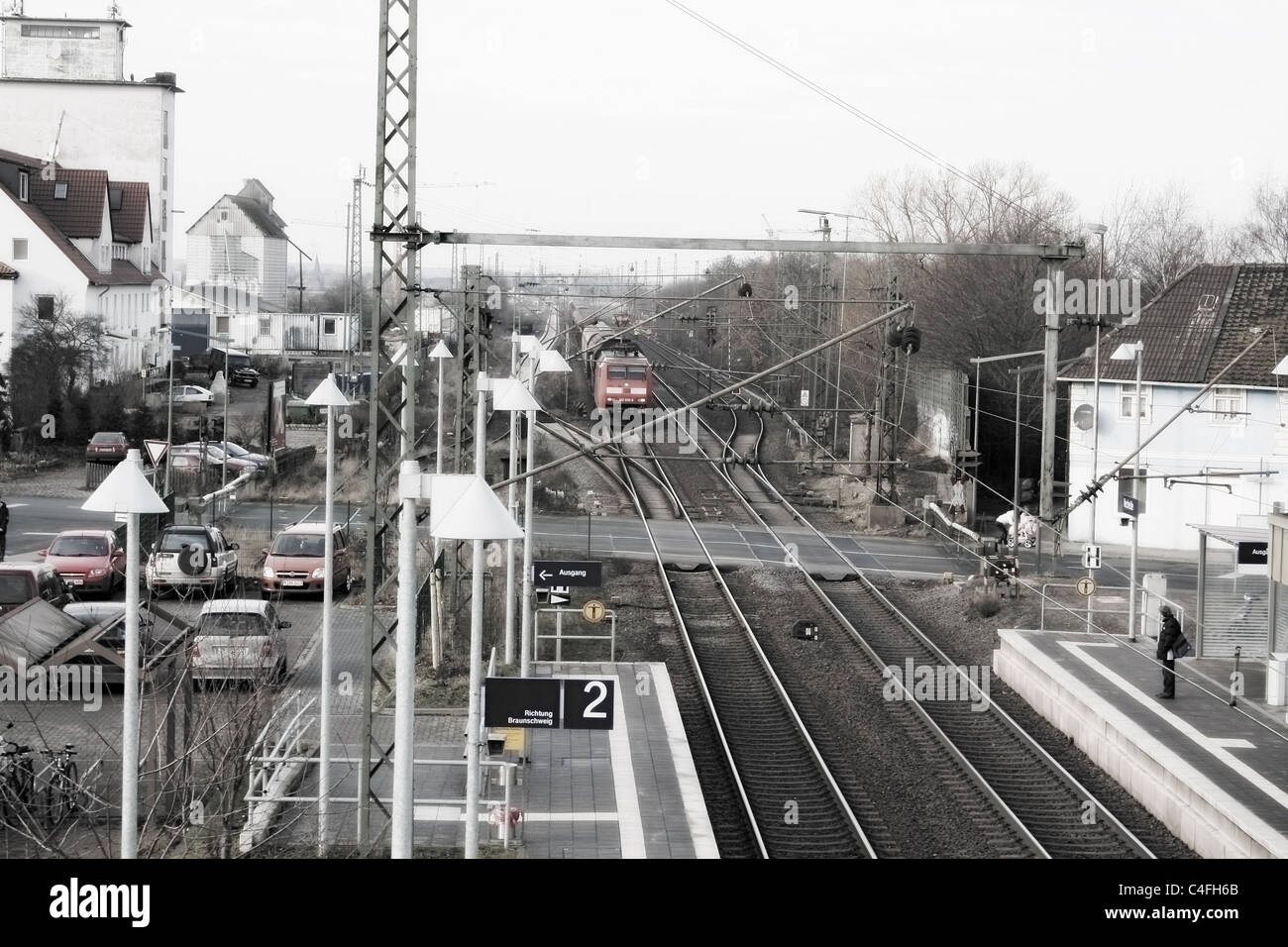 Above ground train station hi-res stock photography and images - Alamy