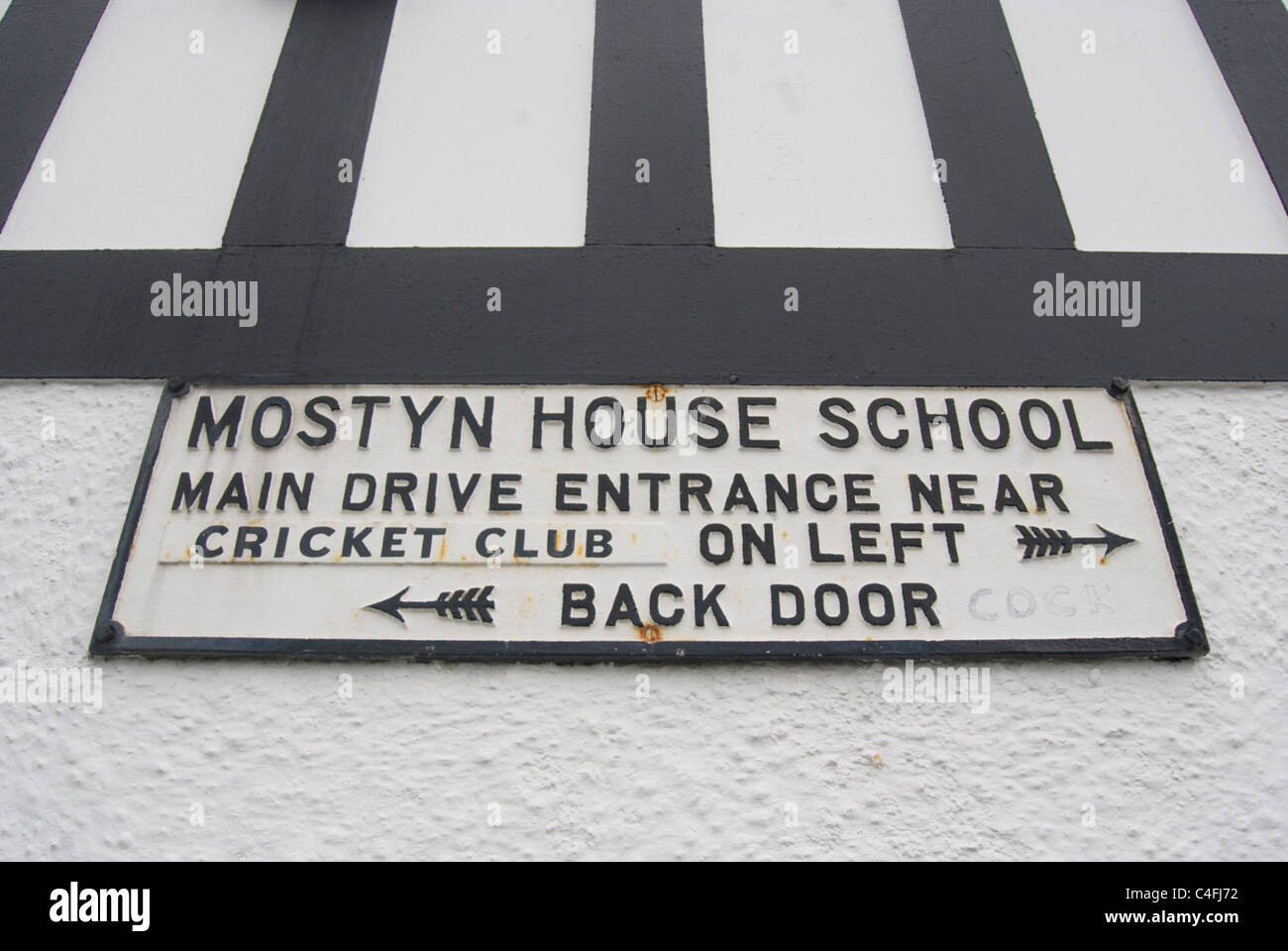 Mostyn House School Sign Stock Photo - Alamy