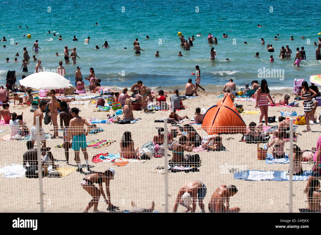 Marseille beach hi-res stock photography and images - Alamy