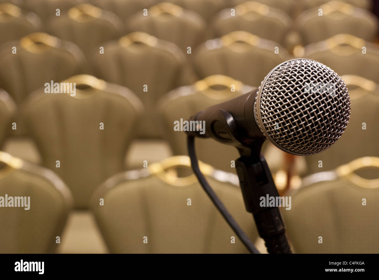 Microphone hi-res stock photography and images - Alamy