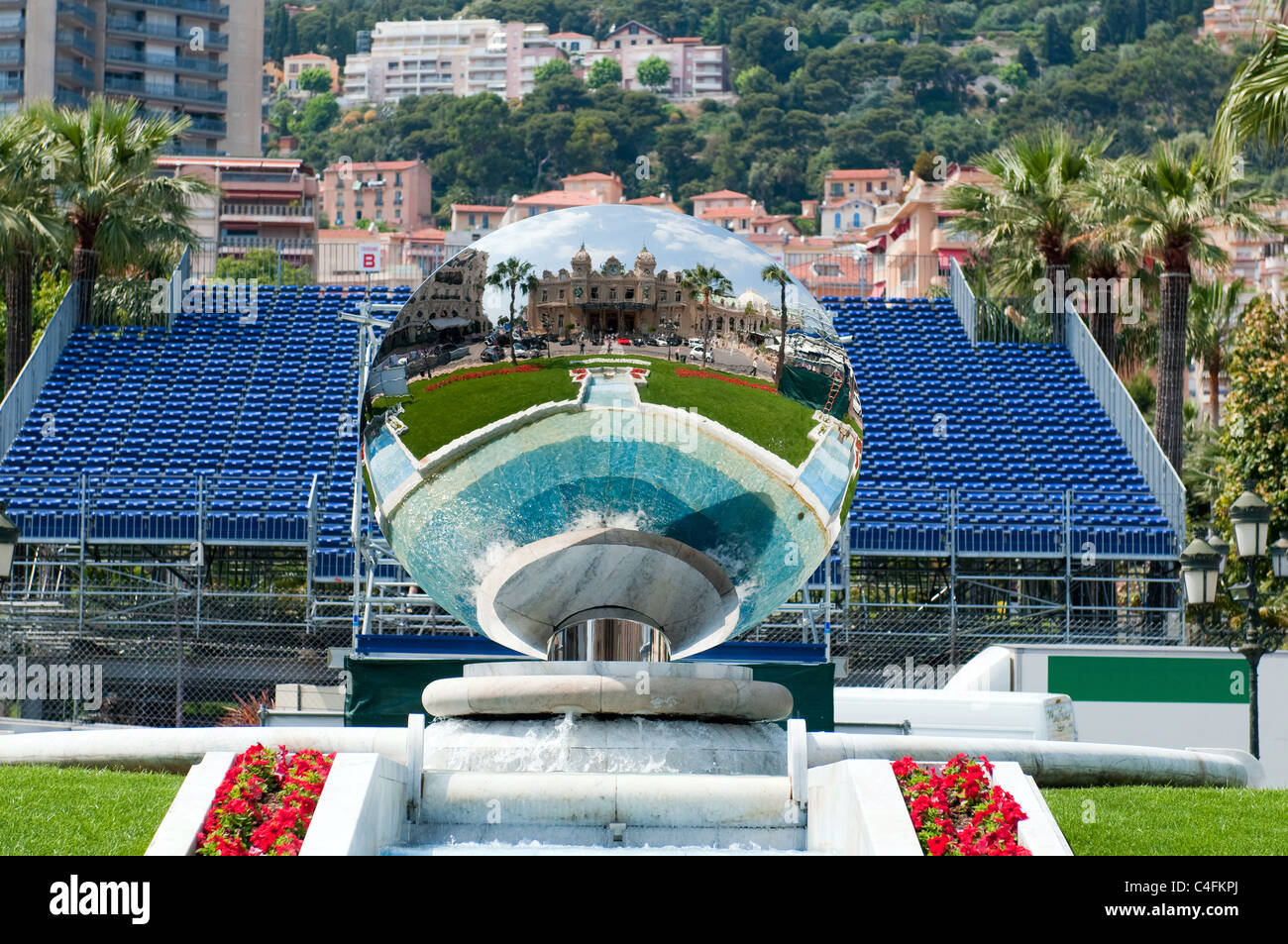 View of beautiful fountain and mirorr with reflected building of Monte ...