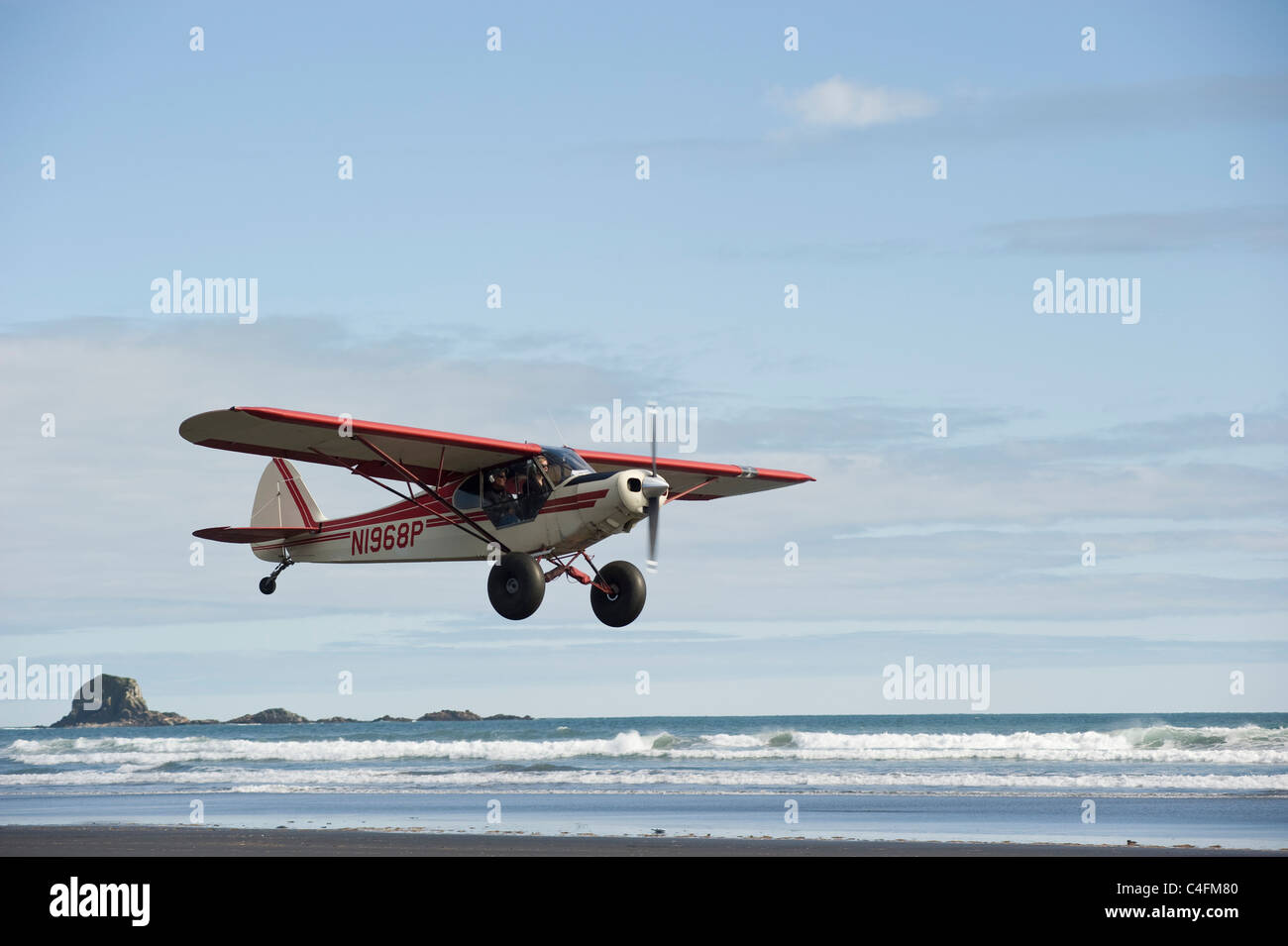 Piper Super Cub Bush Plane High Resolution Stock Photography and Images ...