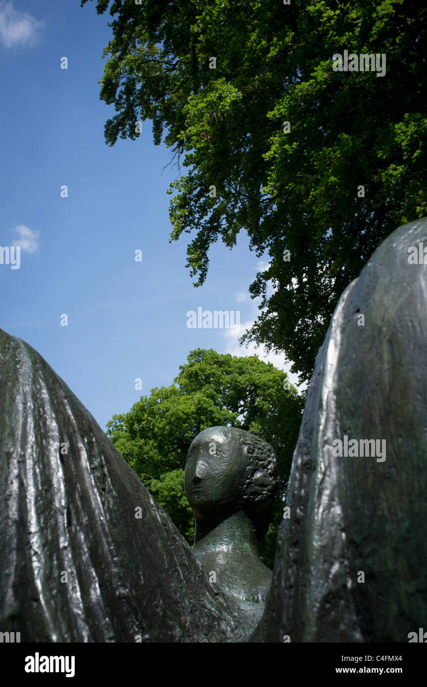 'Draped Reclining Figure' Henry Moore sculpture in the grounds of ...