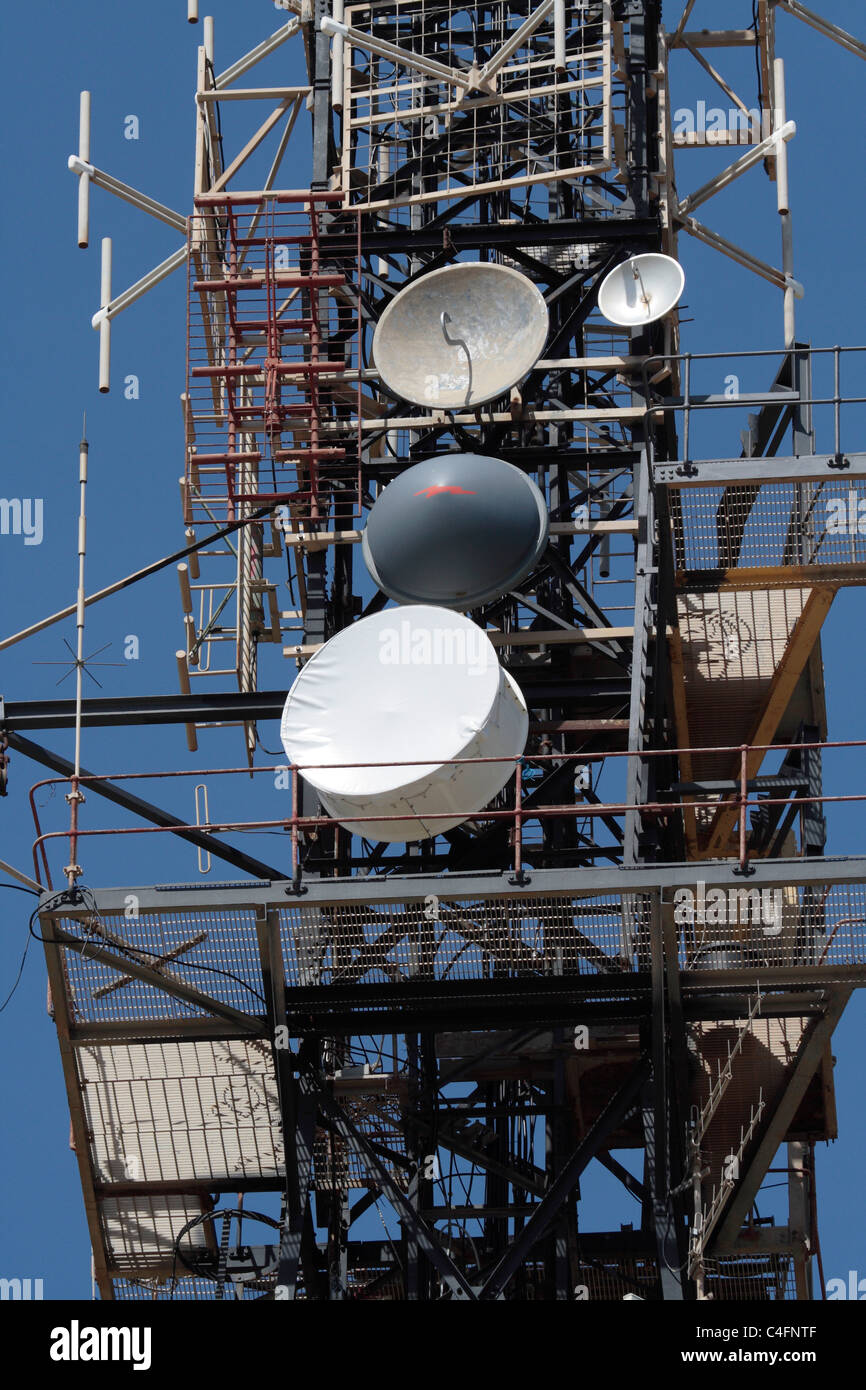 Telecommunications mast hi-res stock photography and images - Alamy