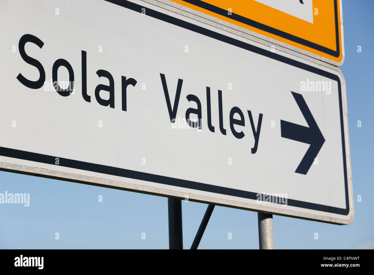 Solar valley direction sign in Bitterfeld-Wolfen Stock Photo - Alamy