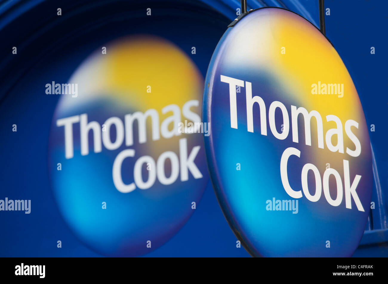 Thomas cook logo sign hi-res stock photography and images - Alamy